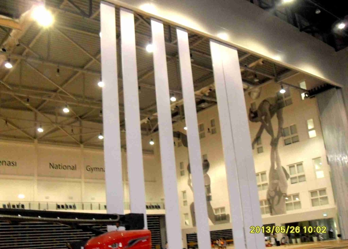 Ultra High Partition Wall Wood Veneer Finish , Operable Partition ...